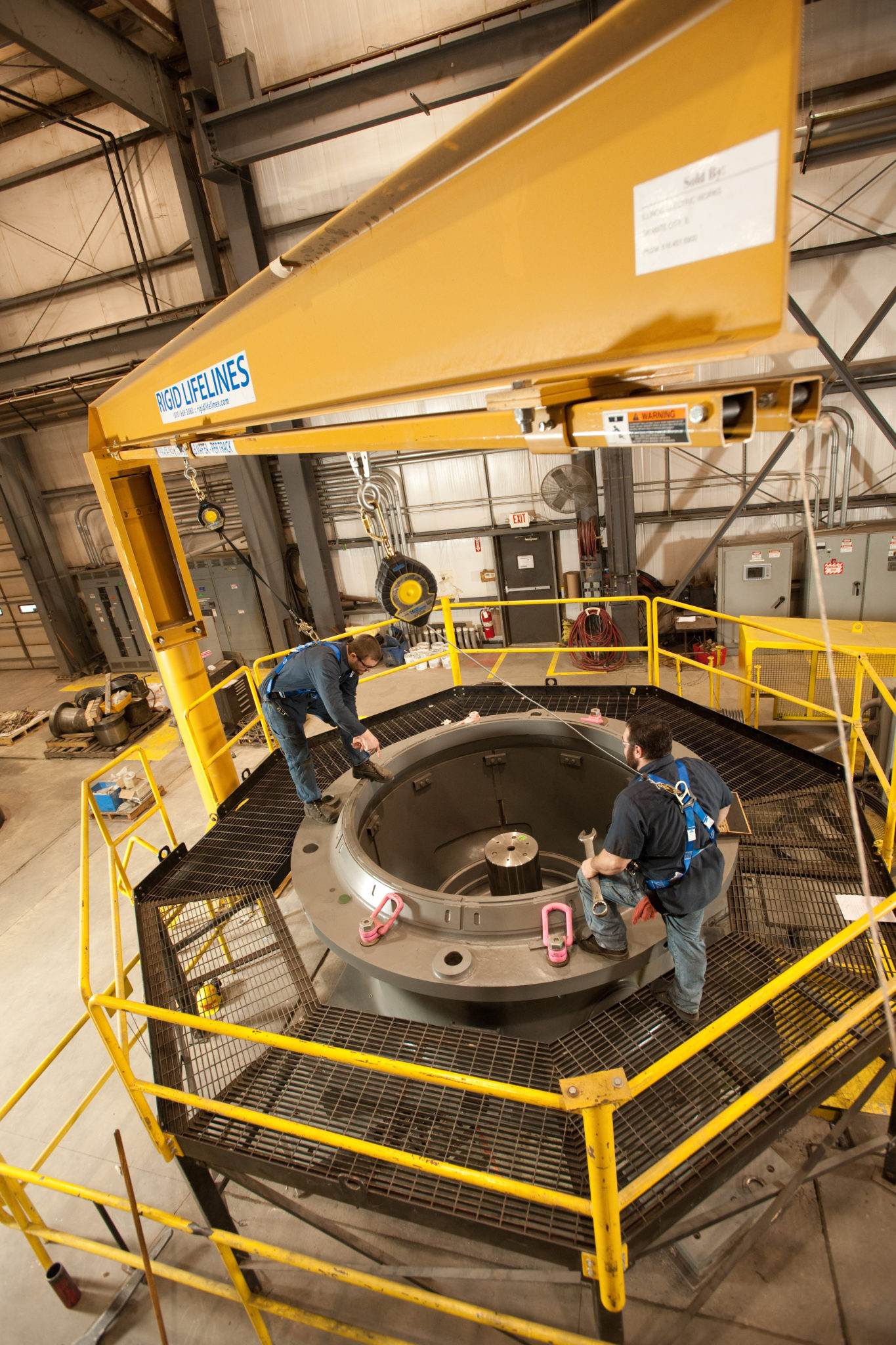 Tracked Overhead Fall Protection Systems | Rigid Lifelines